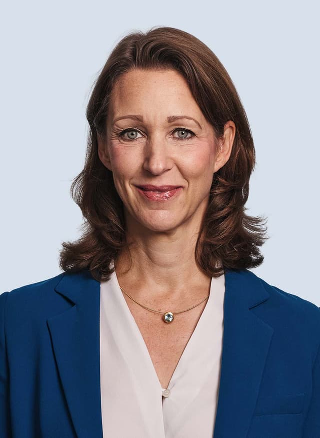 Phoebe Kebbel - FGS Global