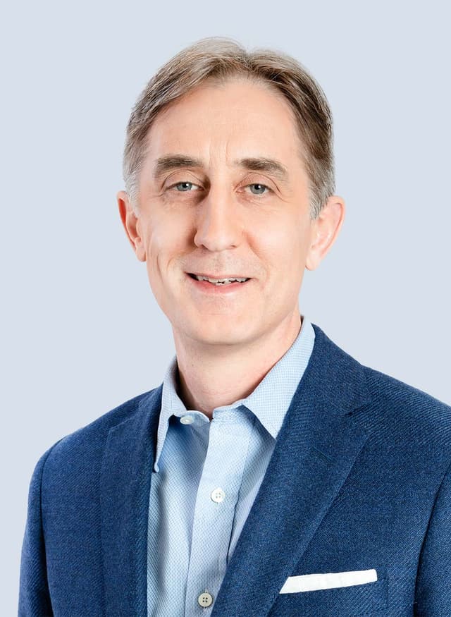 Bryan Locke - FGS Global